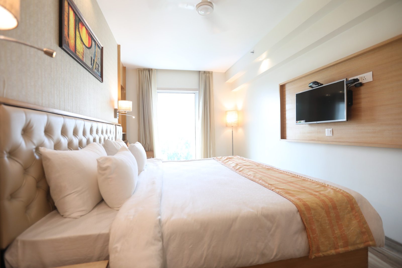 Executive King Bed - Ciesta Hotels